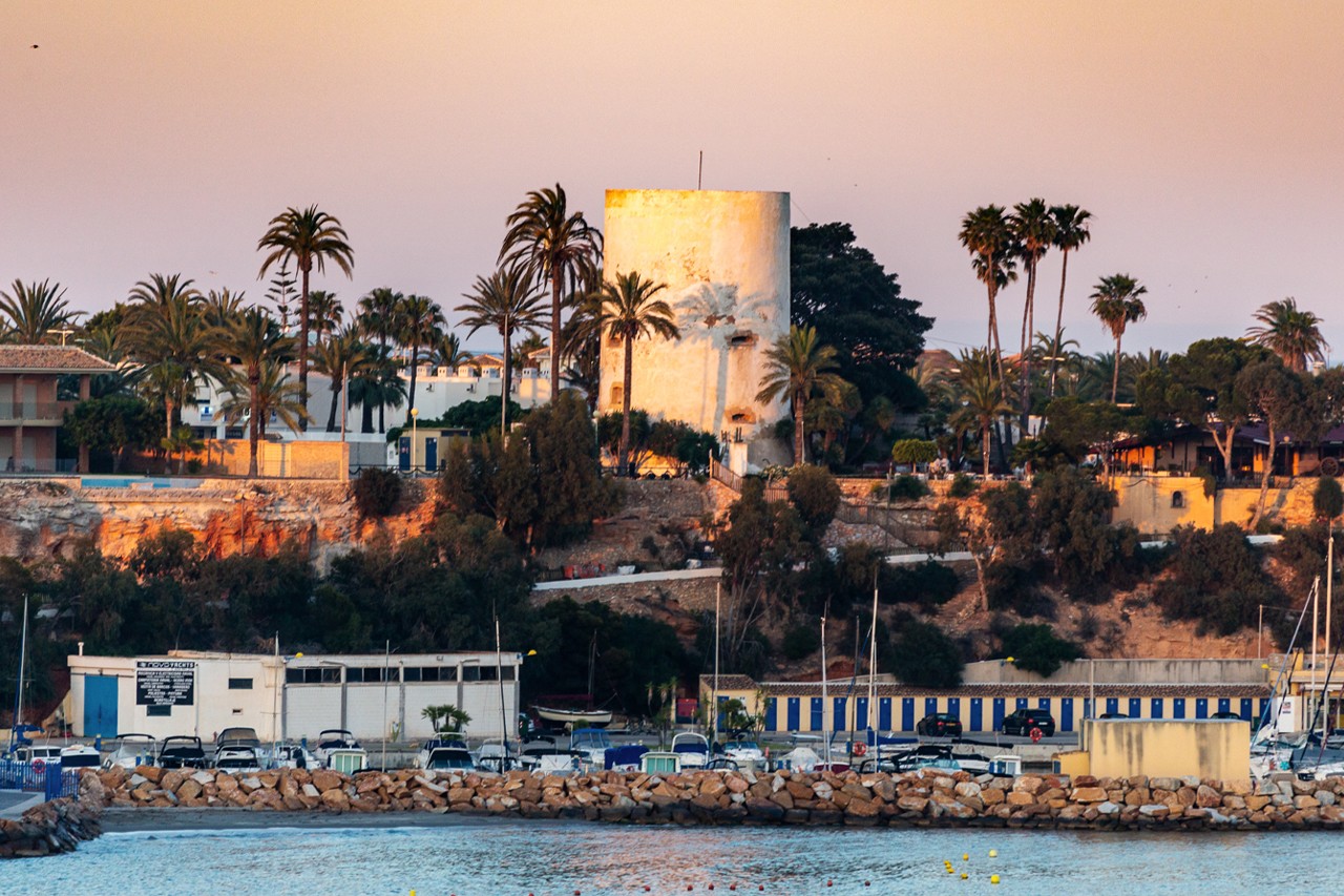The complete property buyers area guide for Cabo Roig